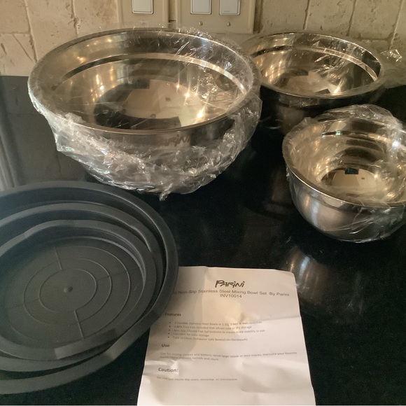 Kitchen | New Parini Stainless Steel Mixing Bowl 6 Piece Set Lids Flat ...